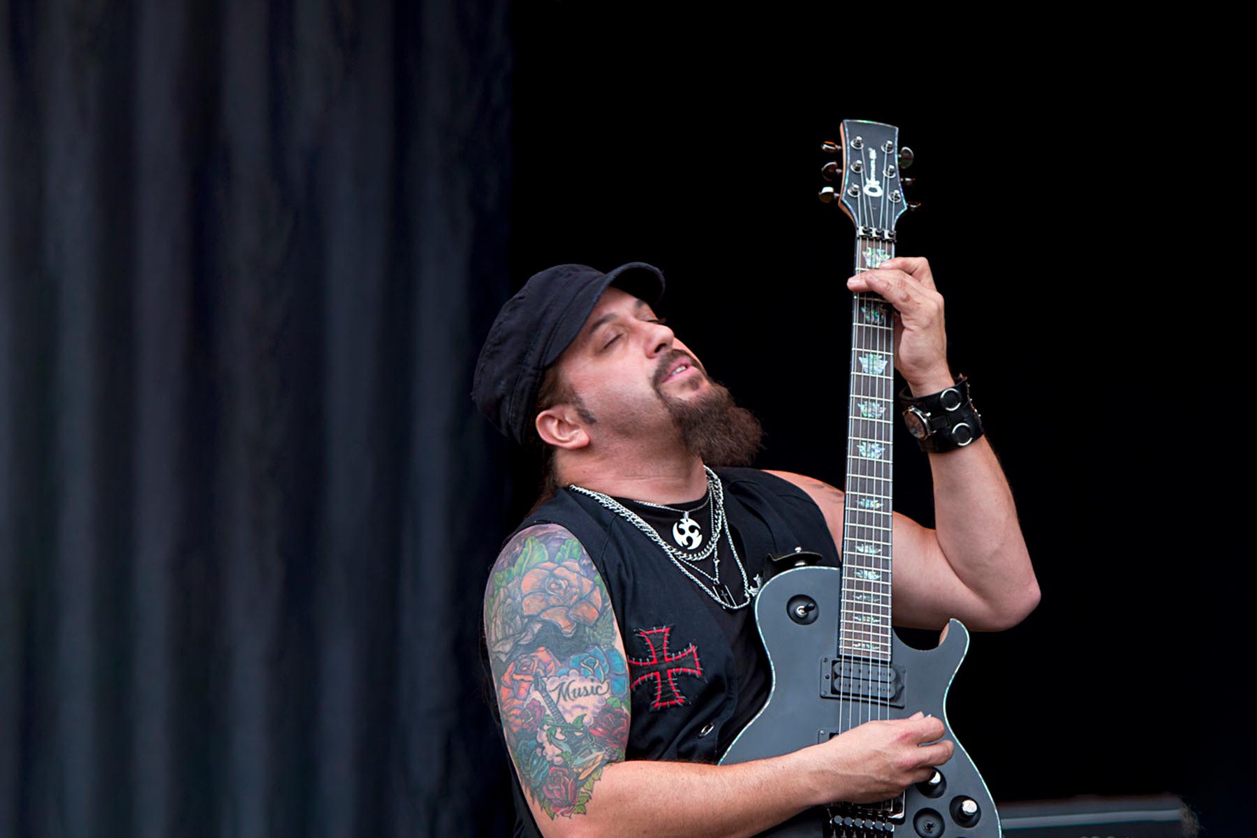 MIKE ORLANDO Reflects On the Collaboration with AILYN in New Band HER ...